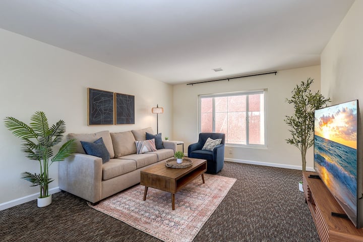 Hillcrest City Living Near Top Attractions! - San Diego