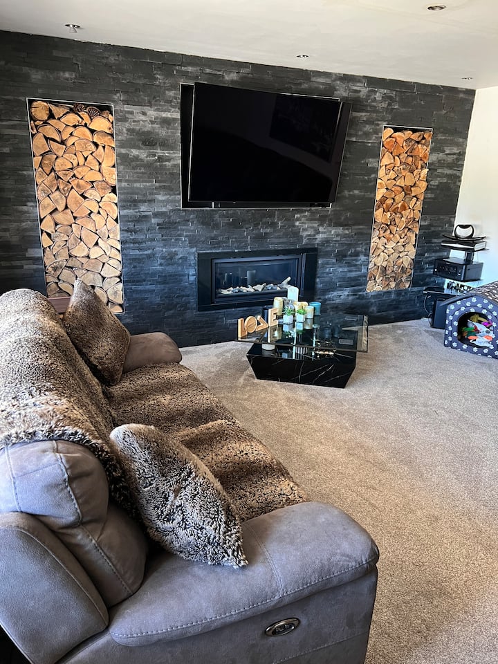 Dainty Home Stay
Contractors & Family & Group - 워릭셔