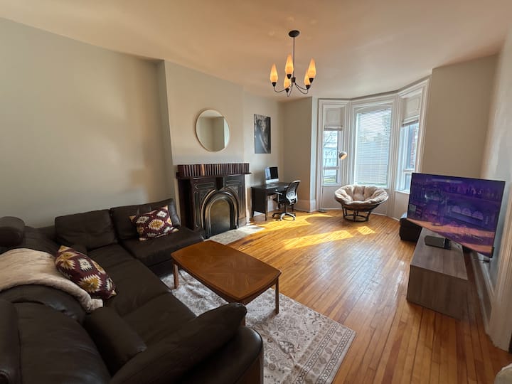 Charming Uptown Escape - University of New Brunswick Saint John (UNBSJ)