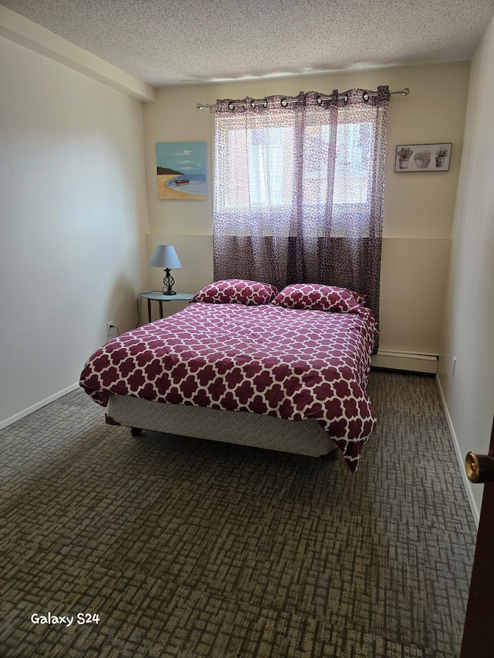 Medicine Hat,2 Bedroom Lower - Medicine Hat