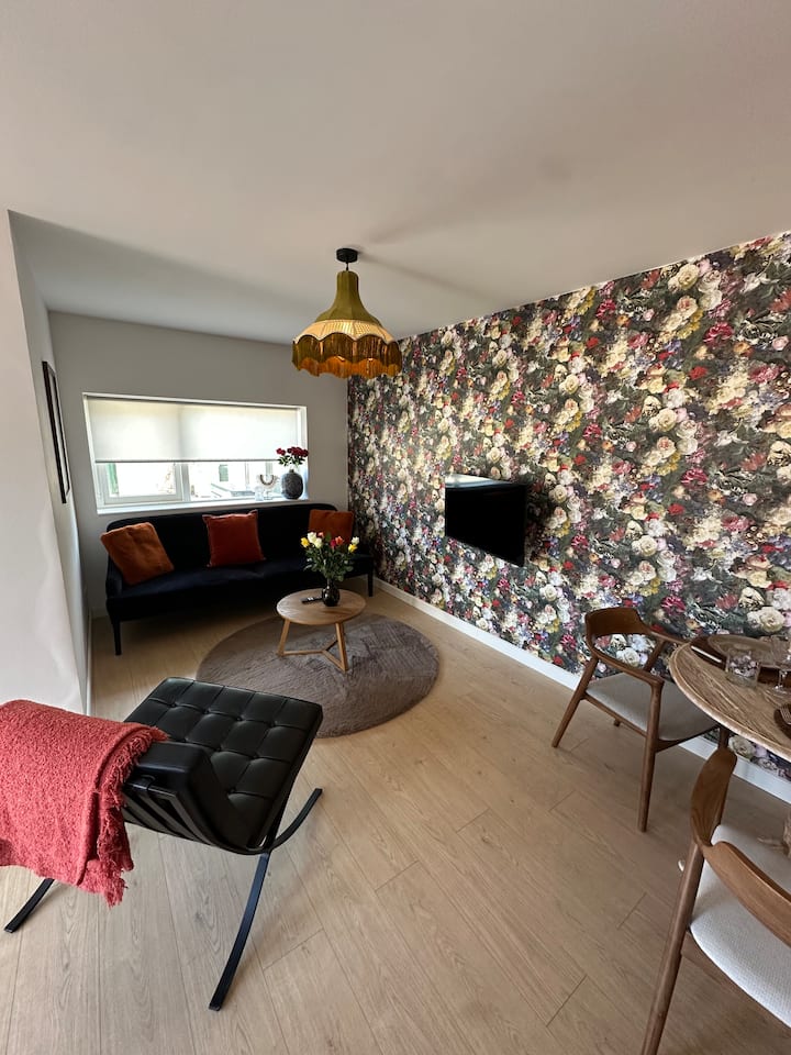 The Rose Room Incl. Fresh Croissants - Lisse