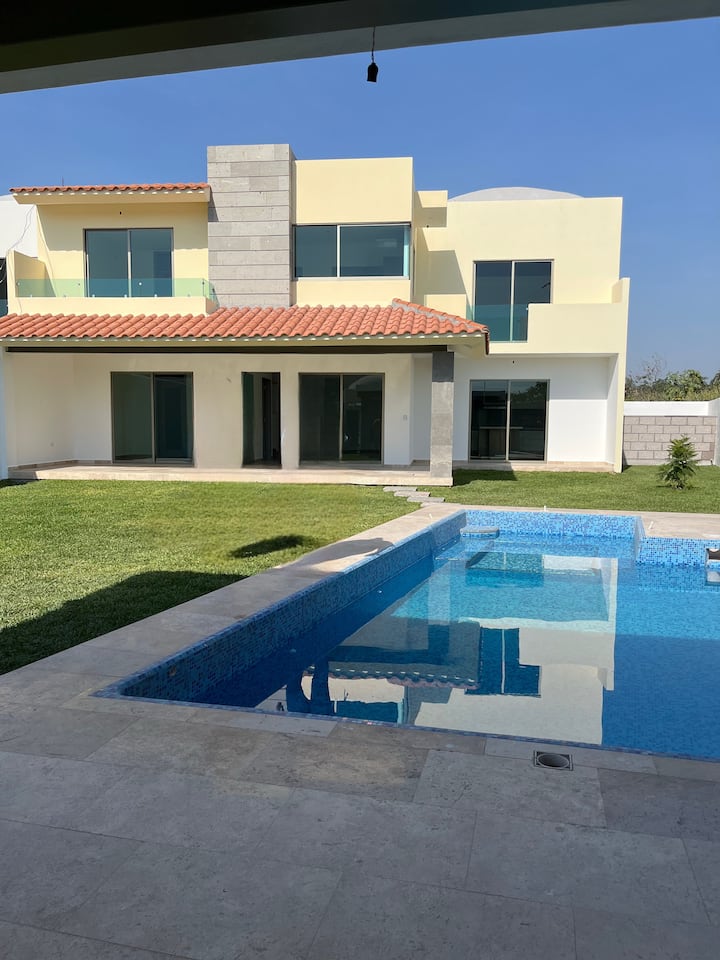 Casa Con Alberca Privada En Xochitepec, Morelos. - Temixco