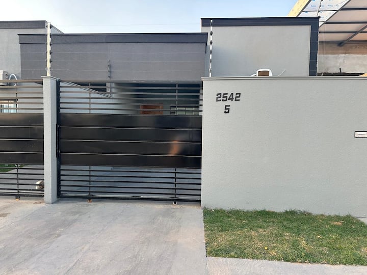 Alugo Casa Em Sinop - Sinop