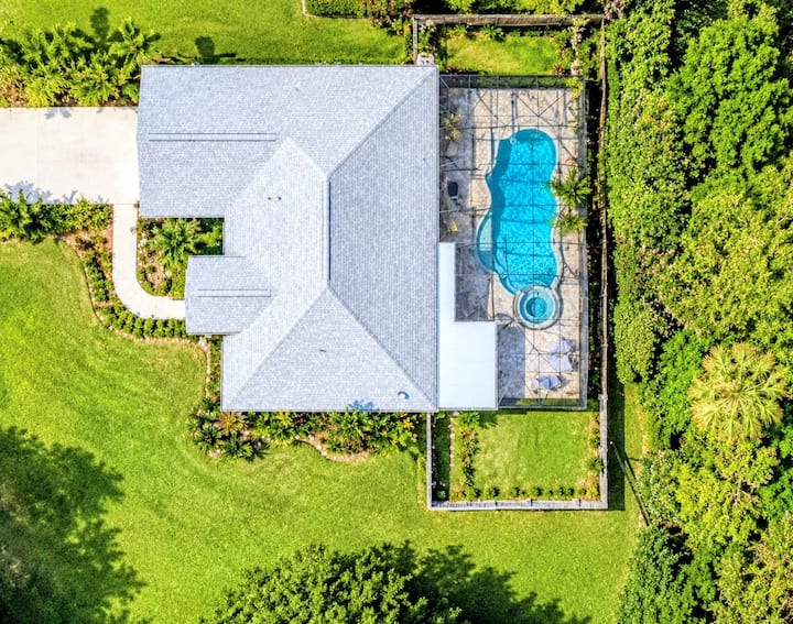 Private Pool & Spa Oasis | Tiki Bar | Near Beach - Vero Beach, FL