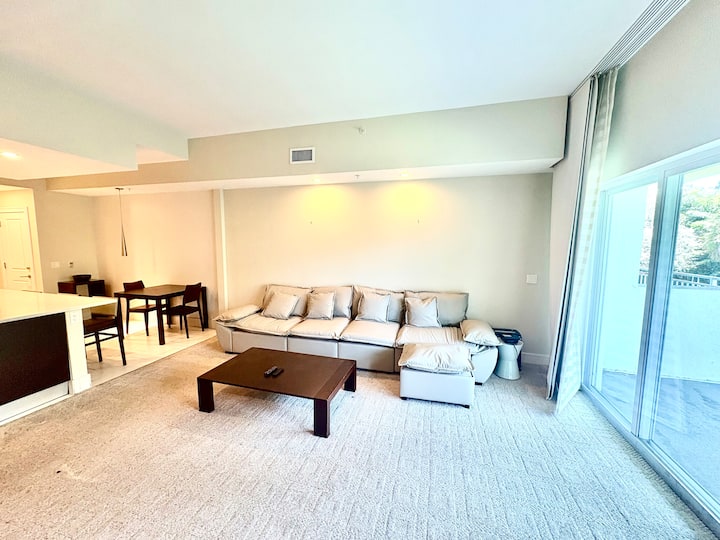 2 Story 3 Bdrm Villa In Doral - Doral, FL