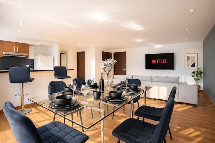 3 Bedroom Apartment | Ideal For Groups + Parking - Cuenca