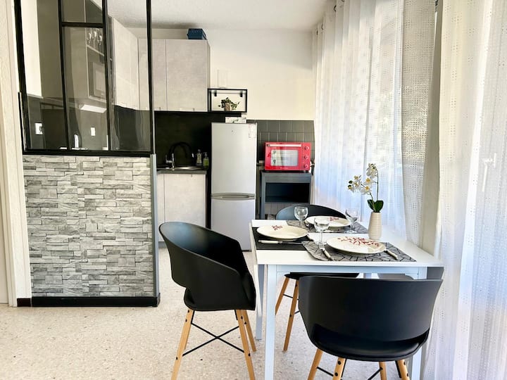 Grand Studio Avec Coin Nuit - Mauguio