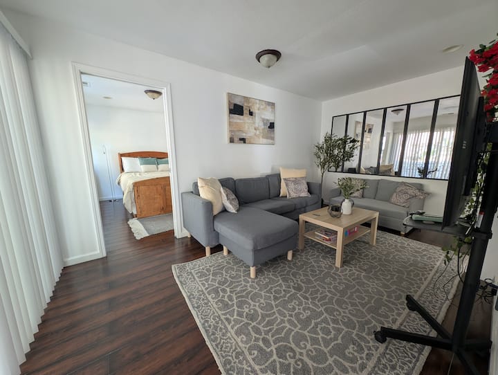 2‑br Guesthouse W/kitchen & Parking Near Sf & Napa - El Cerrito, CA