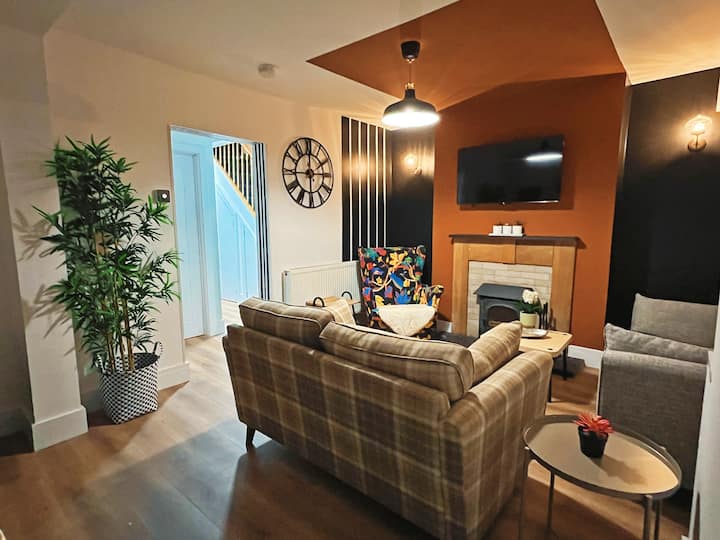 Darfield House|greatlocation|grouplongstay|busines - Barnsley