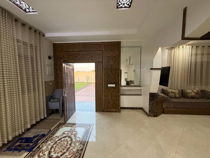 Villa Avec Piscine à Louer - Nador