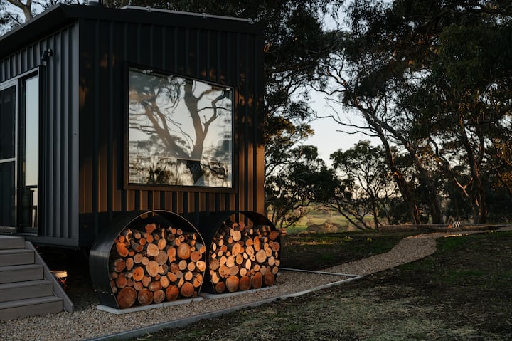Luxury Off-grid Cabin - Adelaide Hills Council
