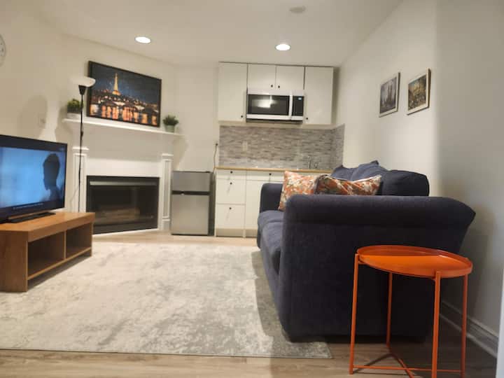 Cozy Retreat In Bedford. - Halifax, NS, Canadá