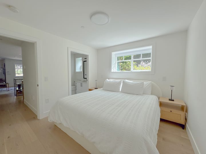 Entire Home In Kitsilano - Vancouver