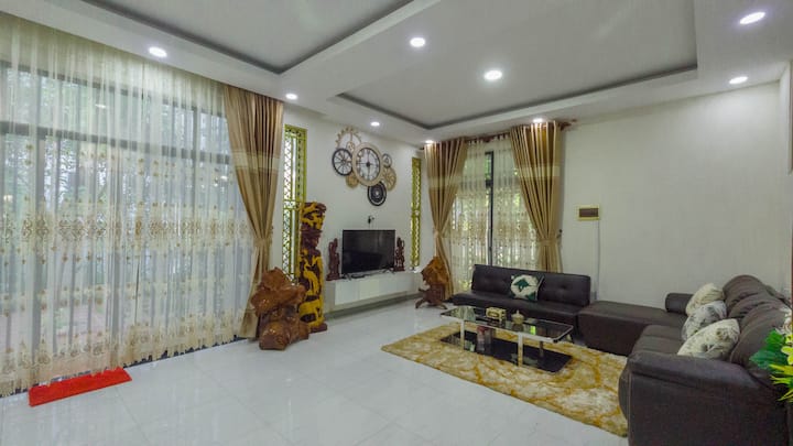 House For Rent Near Riverside - Phnom Penh