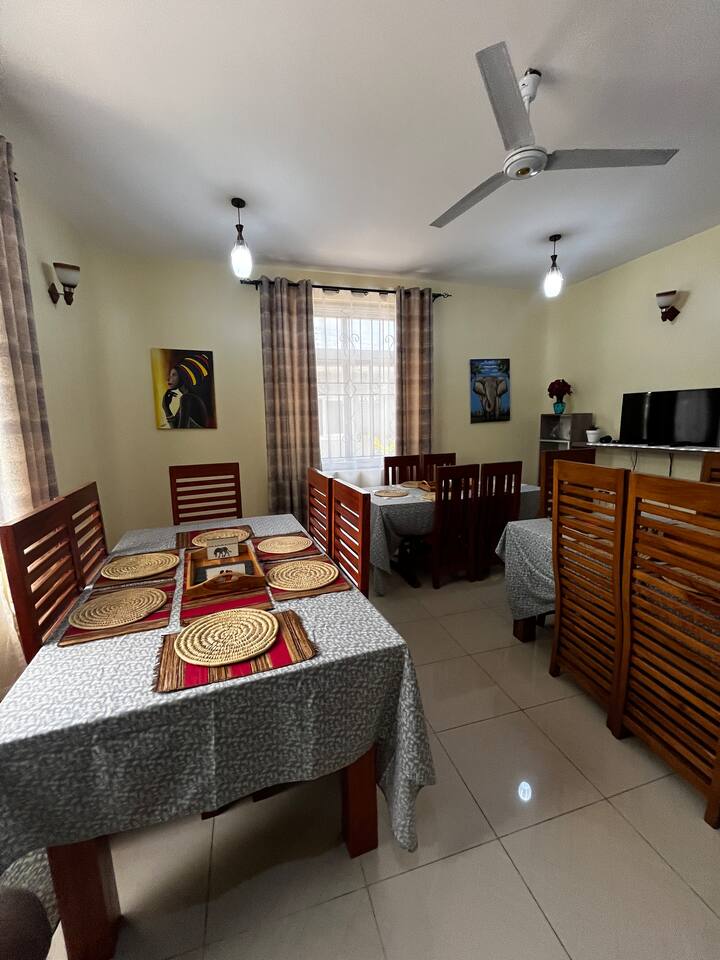 Luxurious 9 Br • 5 Min To Beach • Wifi • Parking - Dar es Salam