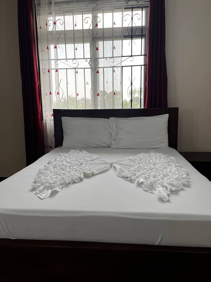 Luxurious 9 Br • 5 Min To Beach • Wifi • Parking - 三蘭港