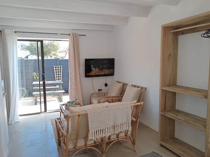 Unit Two @Point - Jeffreys Bay