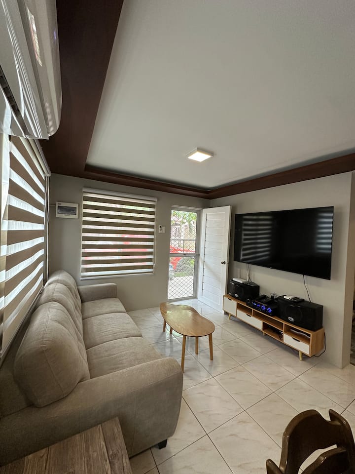 Elegant House For 9persons - Davao City