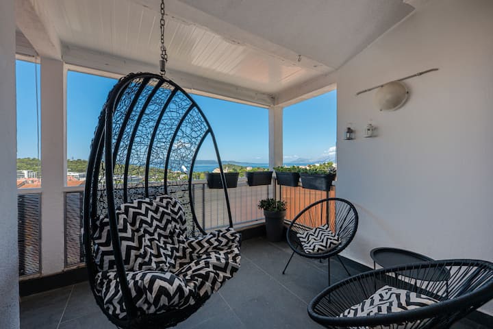 Aurea Mare Makarska-3br, Sea View & Prime Location - Makarska