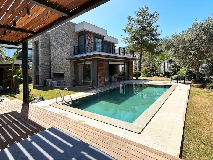 4+1 ÖZel Havuzlu Müstakil Villa - Бодрум