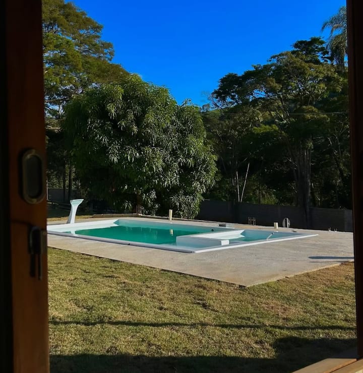 Chácara Com Piscina E Churrasqueira - Santo Antônio do Pinhal
