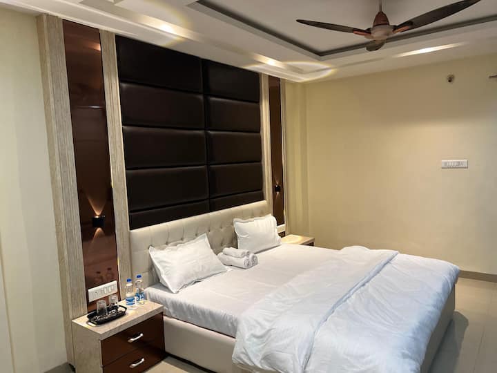 Comfortable 1rk Stay In Indore - Vijay Nagar