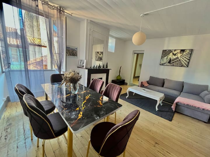Maison Chic En Centre-ville - カオール