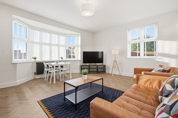 Work-ready Flat With Private Garden - Harwich