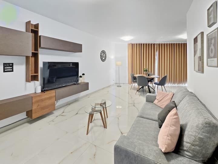 Serenity Suites 2 Park Views - Malta