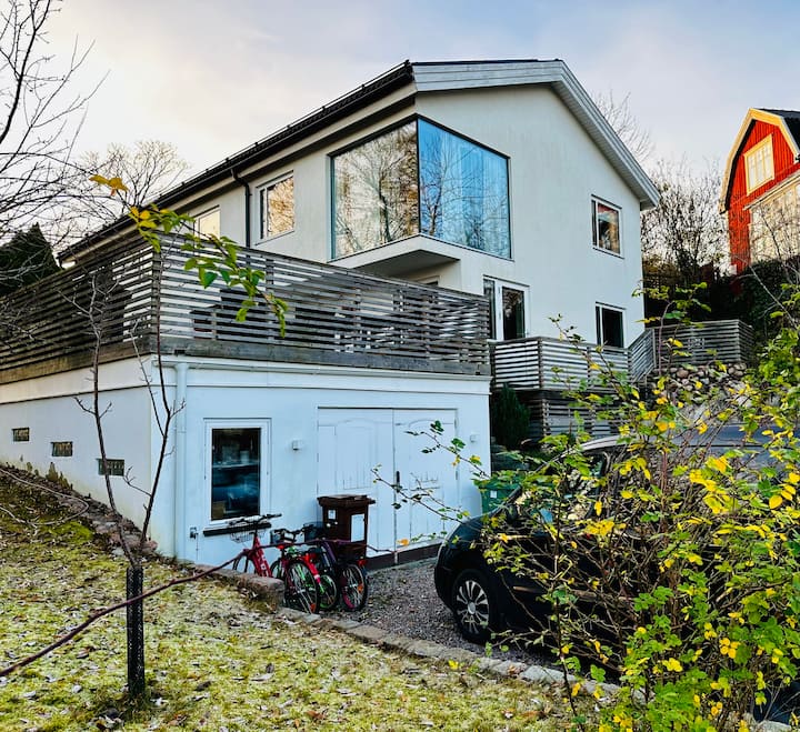 Central, Equipped, Private! Free Parking - Saltsjöbaden