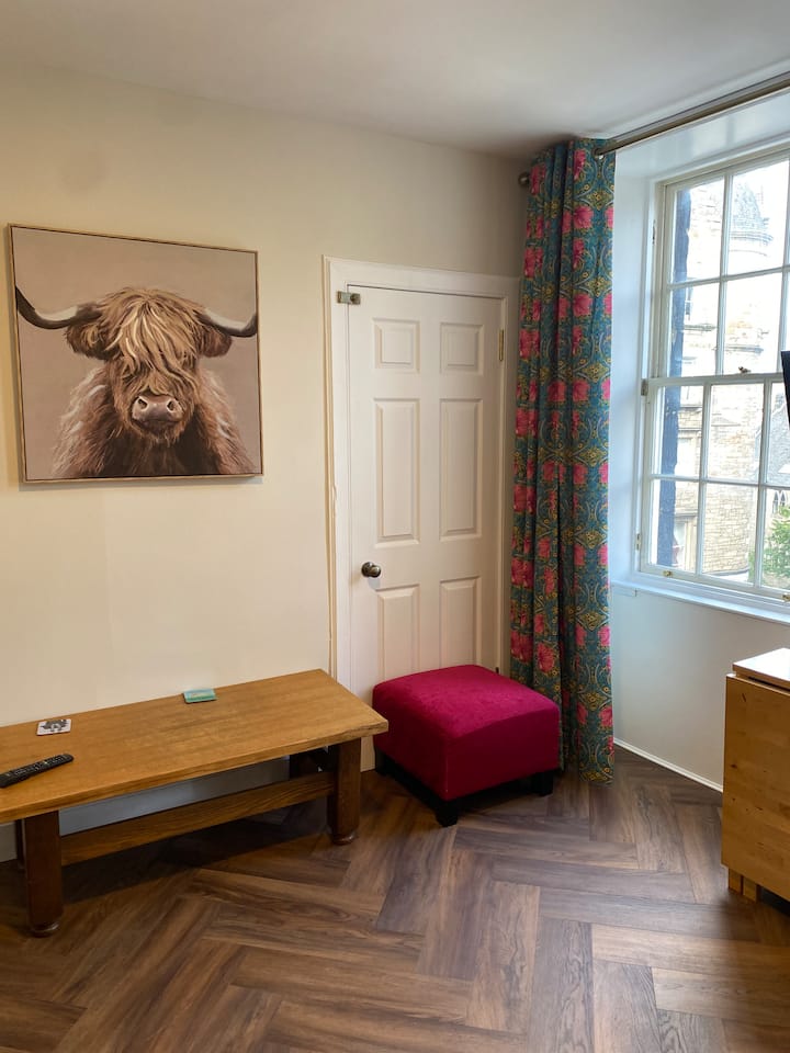 Beautiful 2 Bedroom Apartment On Famous Royal Mile - Edimburgo