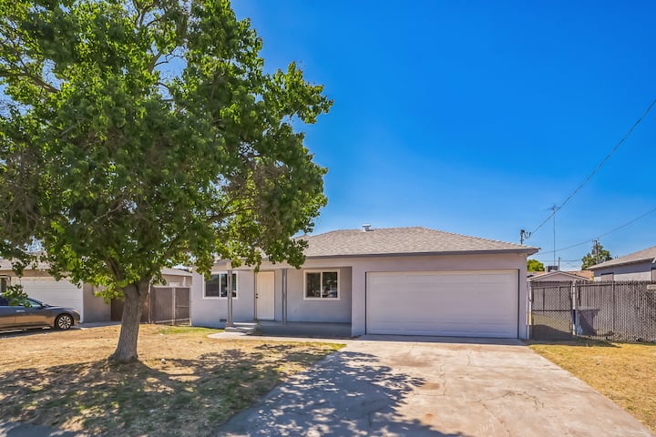 Cozy 3 Bedroom Home In Ceres, Ca - Modesto, CA