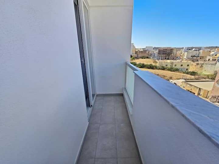 Saphire 14 Modern 1 Br - Malta
