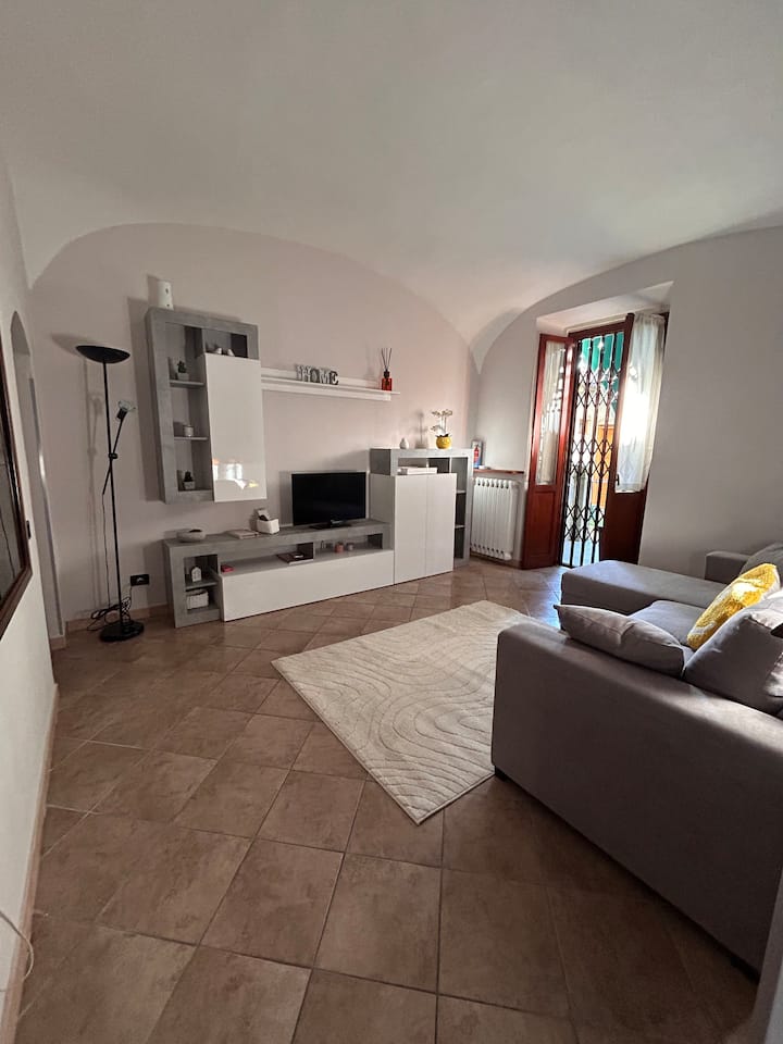 Casa Amélie - Appartamento Con Balcone A Orino - Orino
