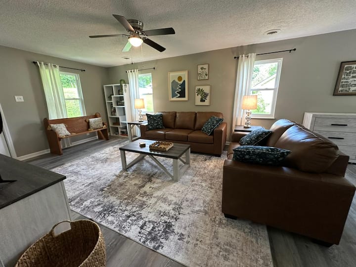 Elliotts Place / Family-friendly, 15 Mins From Ut - Knoxville, TN