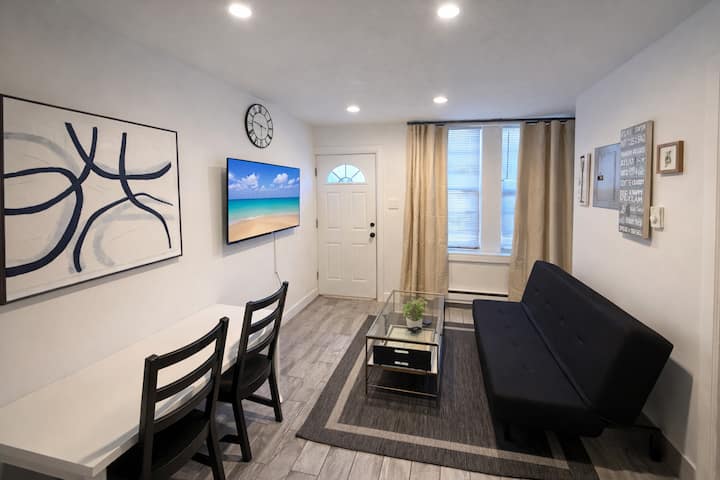 1 Bed, Kitchen & Livingroom 1 Block To Beach, B1 - Tropicana Atlantic City