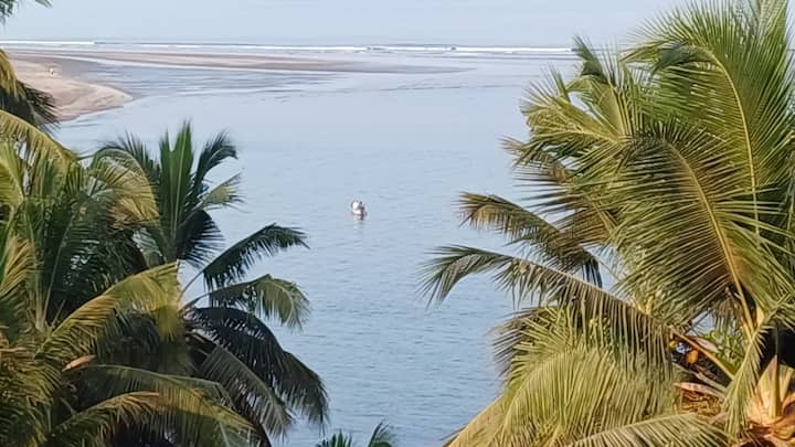 Bluewaterstay 180 Deg Sea View With Open Sky Deck - Ratnagiri