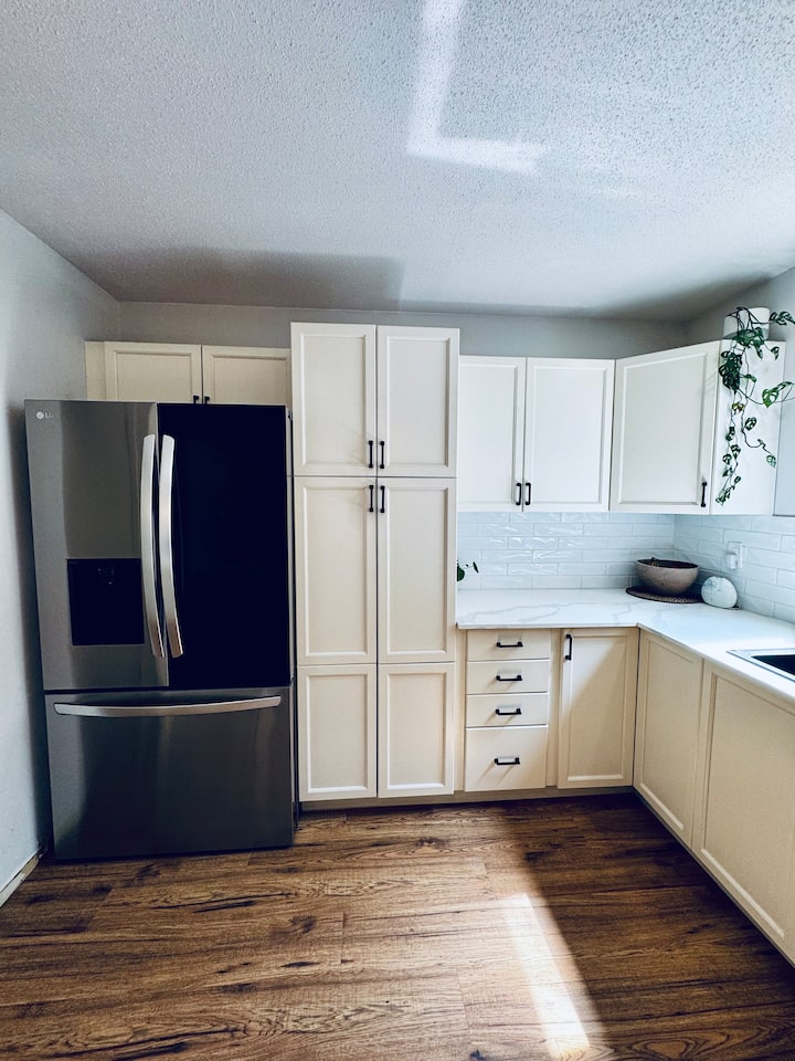 3 Bedroom House, Wood Burning Fireplace, Sauna -