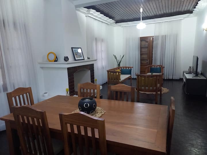 Appartement Charmant Et Lumineux, Antananarivo - Antananarivo