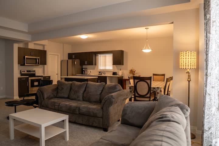 Beautiful & Cozy Home Near The Falls! (Thorold) - Welland