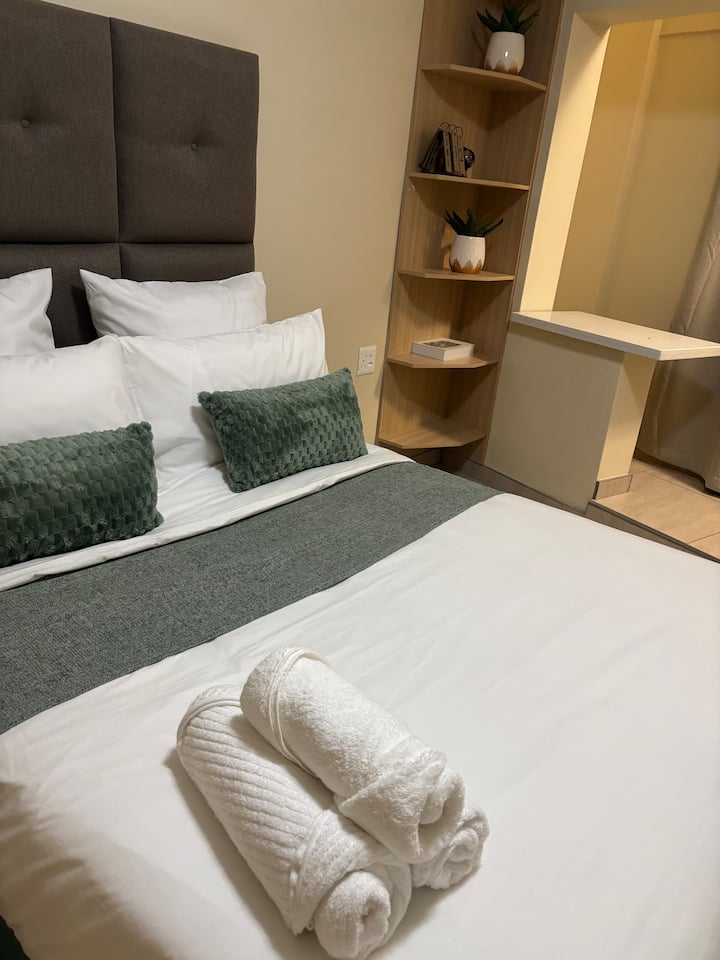 Sleek Stay In Hochland - Windhoek