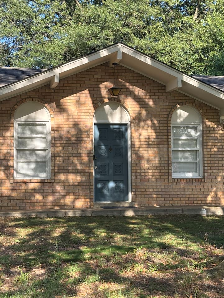 Place Of Peace & Comfortable Nic - Southaven, MS