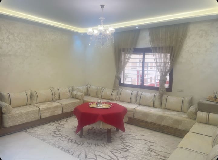 Appartement Suite
10 Min De La Plage. Wifi+netflix - Agadir