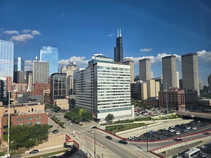 Close To Willis Tower / Loop - Str - McKinley Park - Chicago