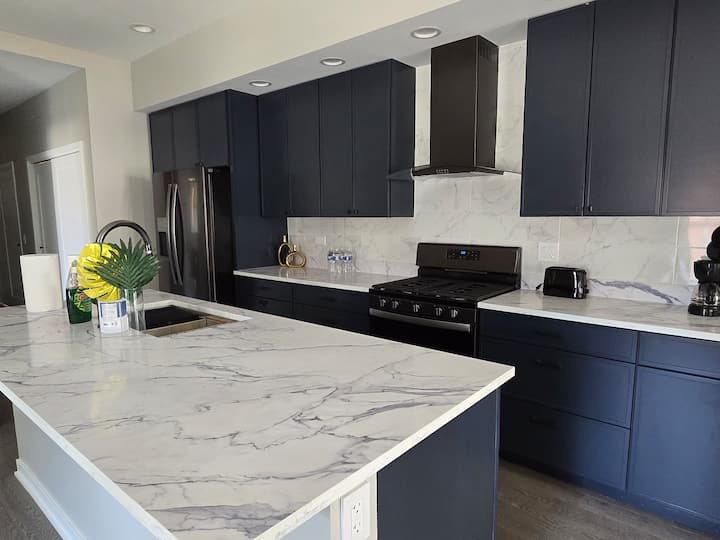 Stylish / Bright / Spacious Eso - Chicago