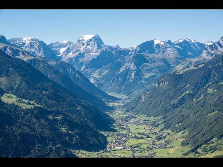 Ferienwohnung
Tradition Trifft Gemütlichkeit - Elm