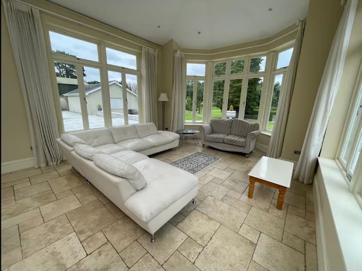 R3 Cosy Escape Near Maynooth - Celbridge