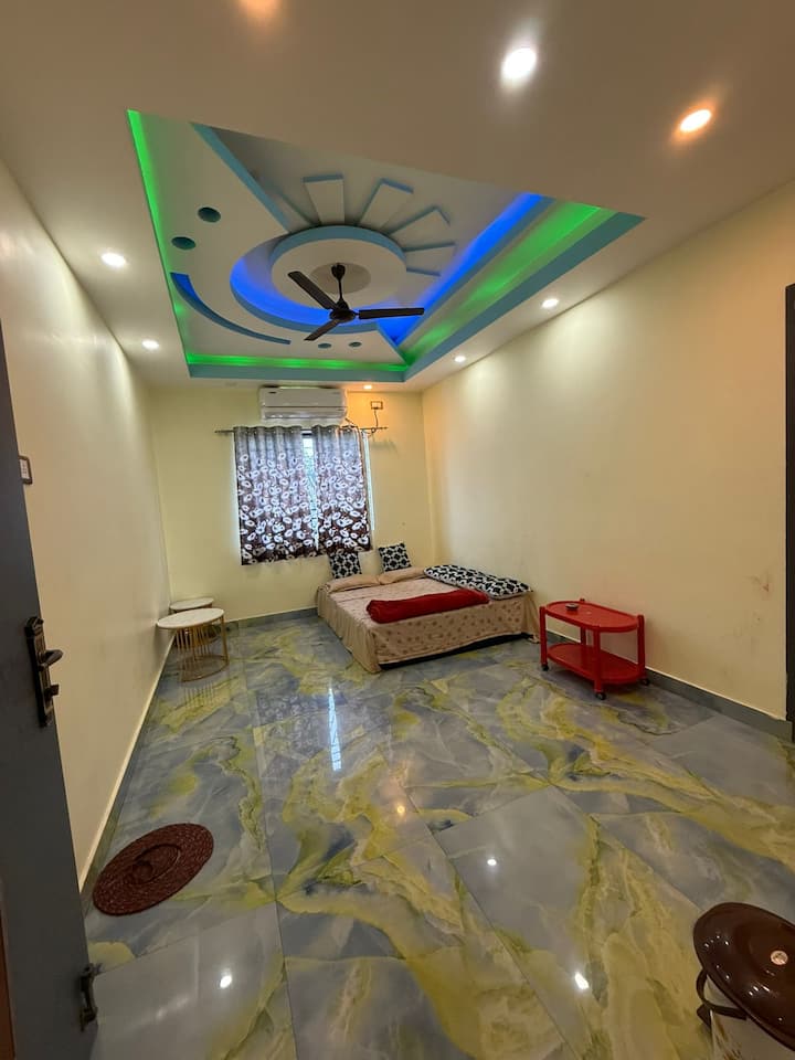 Luxury 3 Bhk Ac/ Wifi Attach Kitchen Available - Agartala