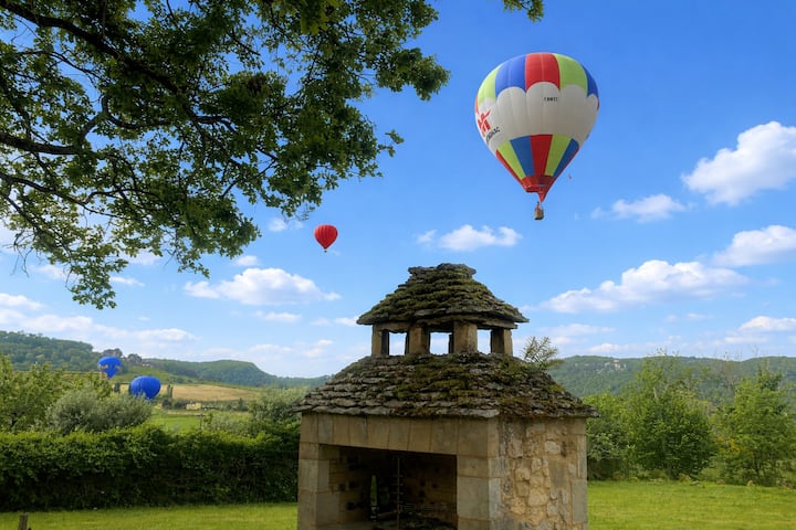 Vue Sur La Vallée Des 5 Châteaux, Proche De Sarlat - Vitrac