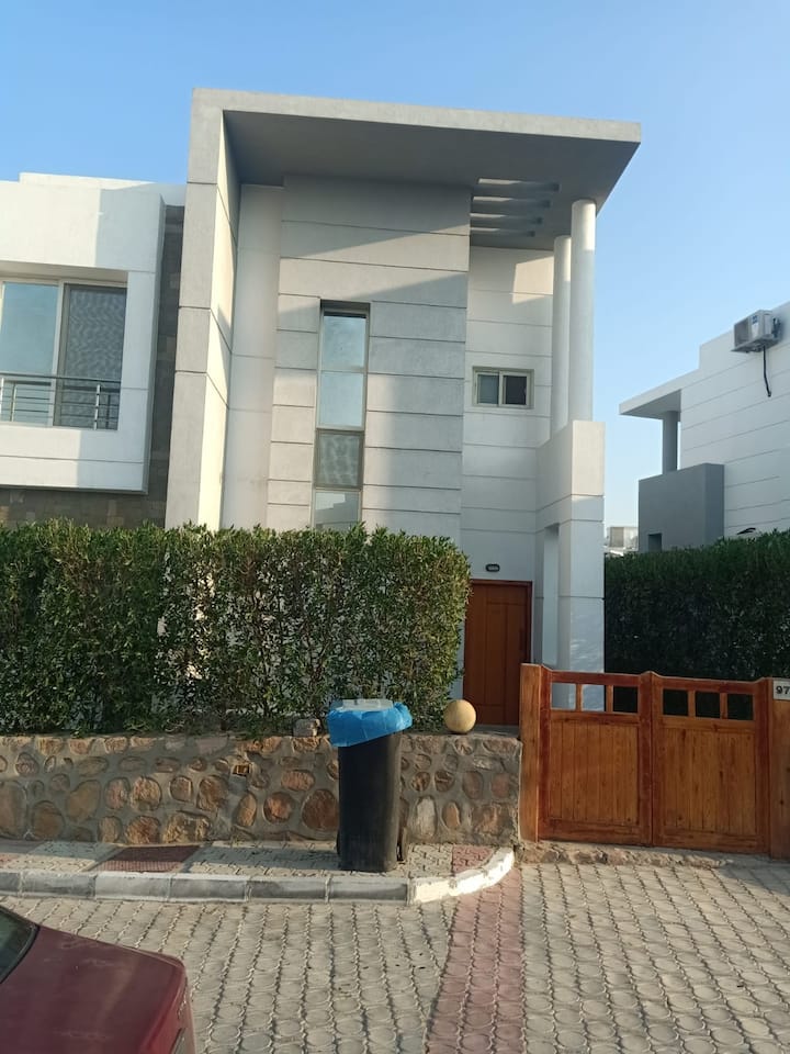 منزل راقٍ للإيجار بأفضل موقع – هدوء - Hurghada